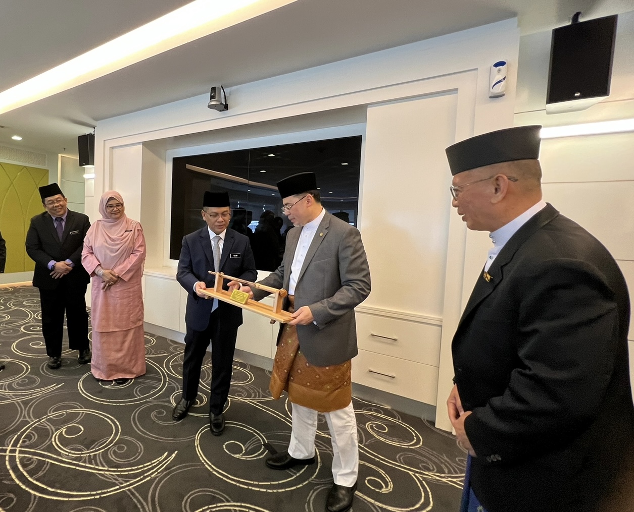 KUNJUNGAN MUHIBBAH BADAN TANMIAH HARTA MAJLIS UGAMA ISLAM – Badan Tanmiah Brunei